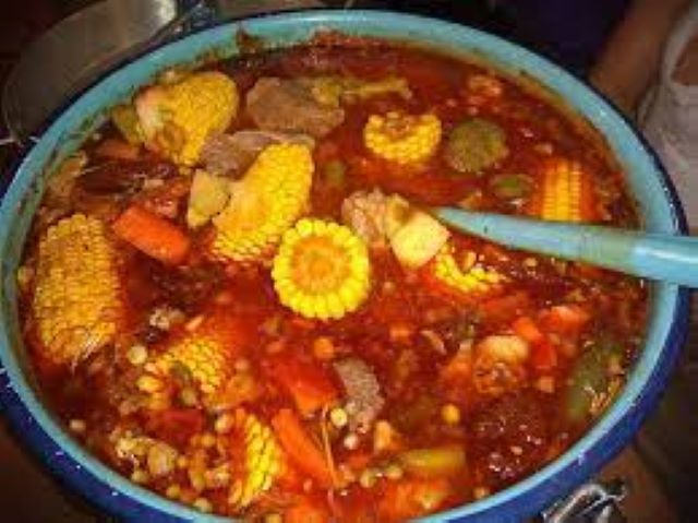 Miles acuden cada año a Sain Alto a comer el caldo loco