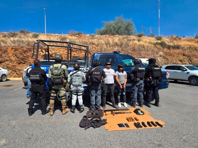 Lizeth y Andrés, detenidos en Villa García con armas y drogas